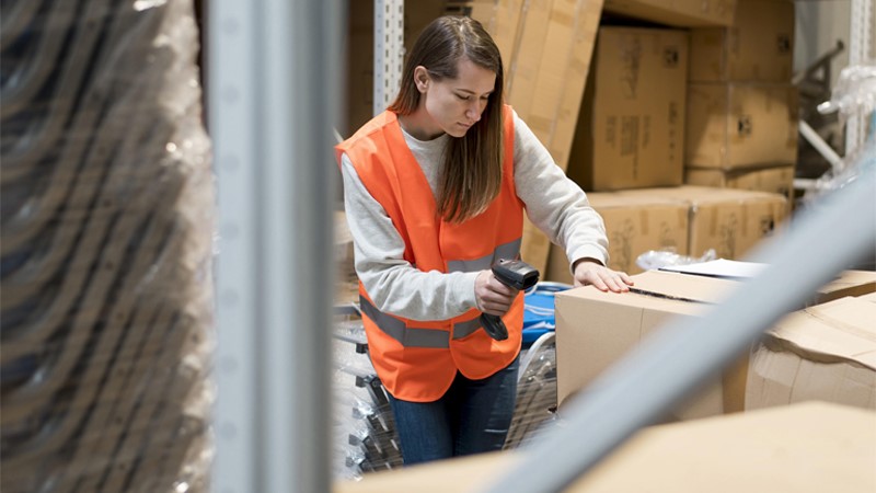 LogiPass - Warehouse package handler